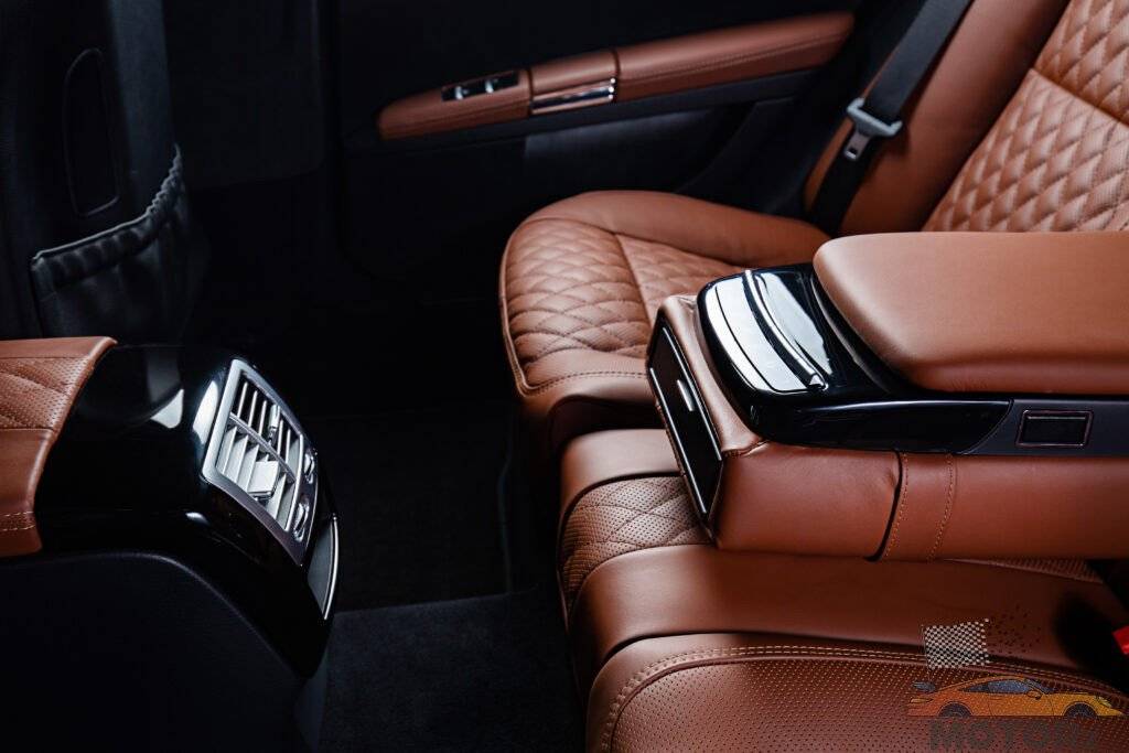 Journey Into Luxury Exploring High-End Car Interiors - Motorz.ca